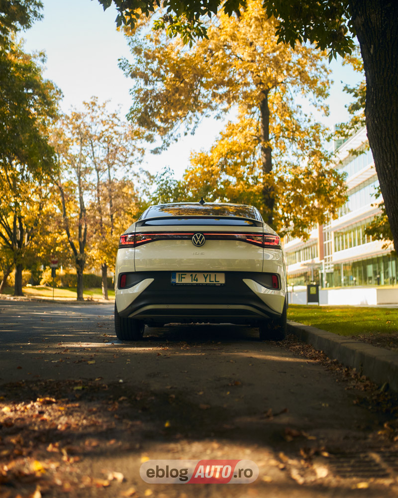 VOLKSWAGEN ID5: Test Drive